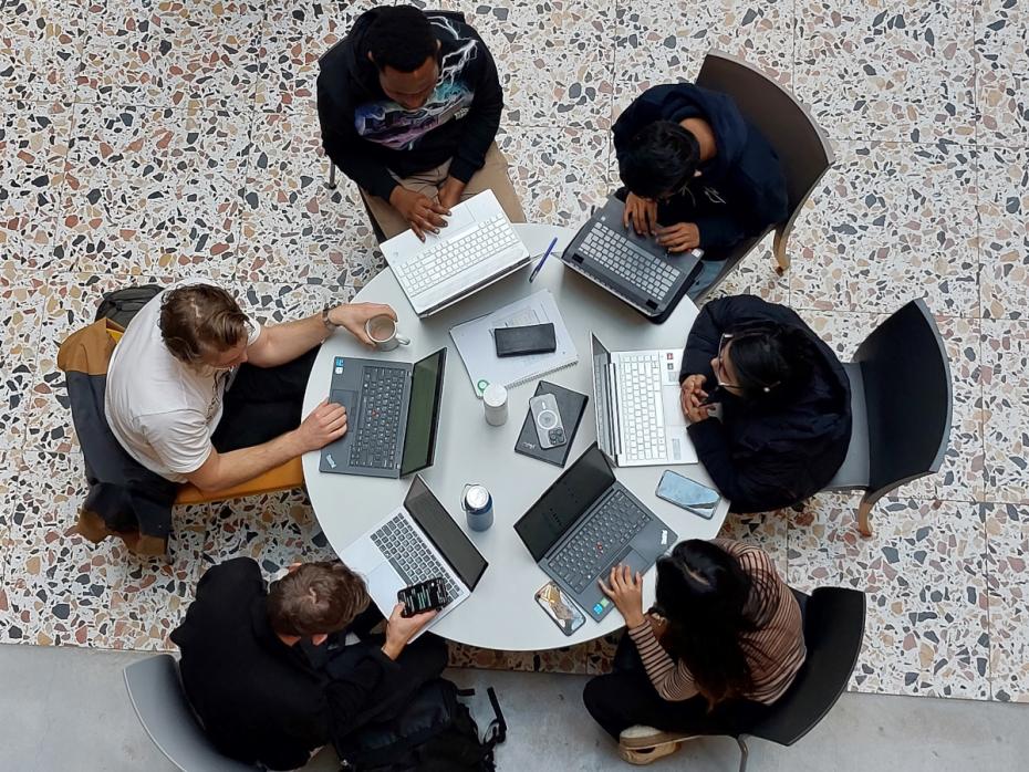 FOEBE+ - FOstering Entrepreneurship for a sustainable and innovative ...